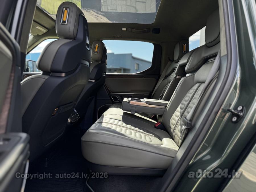 Зеленый Rivian R1T 2023 в Таллин, объемом двигателя 0.00 л и пробегом 57 тыс. км за 79990 €, фото 15 на AUTOMOTO.COM.LV