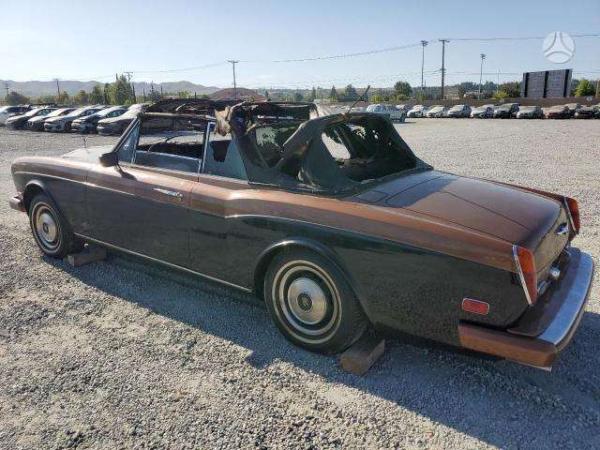 Brown Rolls-Royce Corniche 1979 in Kaunas, with an engine capacity of 6.70 L and mileage of 40 thousand km for 11200 €, photo 2 on AUTOMOTO.COM.LV