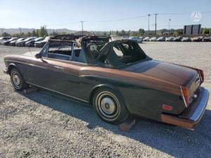 Brown Rolls-Royce Corniche 1979 in Kaunas, with an engine capacity of 6.70 L and mileage of 40 thousand km for 11200 €, photo 2 on AUTOMOTO.COM.LV