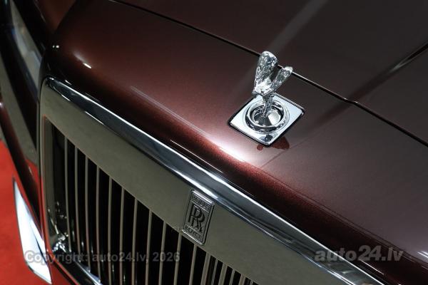 Sarkans Rolls-Royce Cullinan 2020 Tallina, ar dzinēja tilpumu 6.70 L un nobraukumu 72 tūkst. km par 344900 €, foto 7 vietnē AUTOMOTO.COM.LV