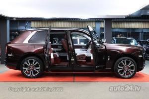 Sarkans Rolls-Royce Cullinan 2020 Tallina, ar dzinēja tilpumu 6.70 L un nobraukumu 72 tūkst. km par 344900 €, foto 9 vietnē AUTOMOTO.COM.LV