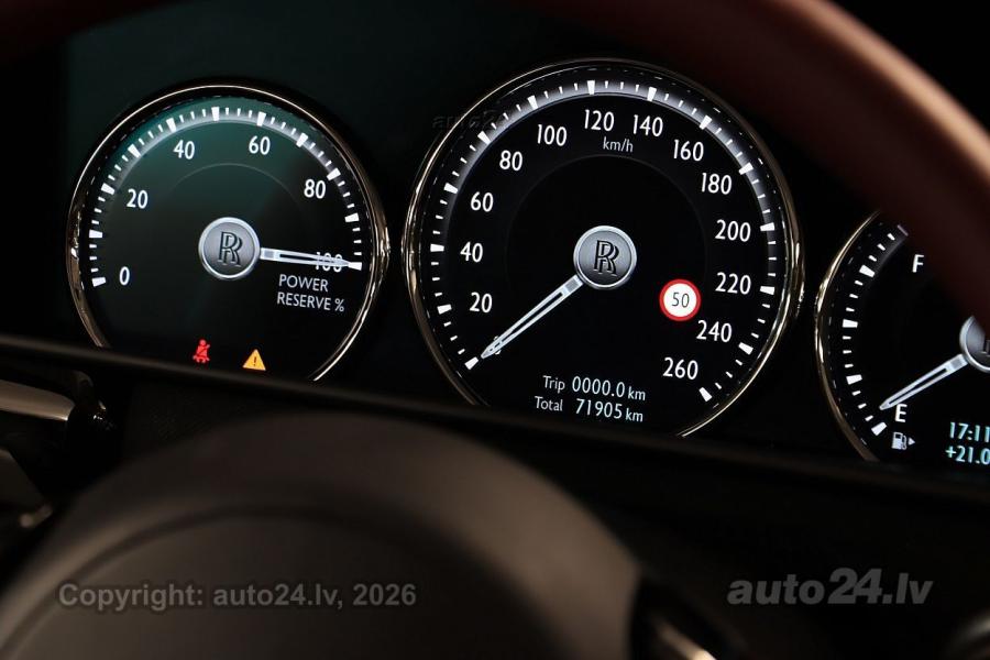 Sarkans Rolls-Royce Cullinan 2020 Tallina, ar dzinēja tilpumu 6.70 L un nobraukumu 72 tūkst. km par 344900 €, foto 26 vietnē AUTOMOTO.COM.LV