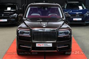 Sarkans Rolls-Royce Cullinan 2020 Tallina, ar dzinēja tilpumu 6.70 L un nobraukumu 72 tūkst. km par 344900 €, foto 28 vietnē AUTOMOTO.COM.LV