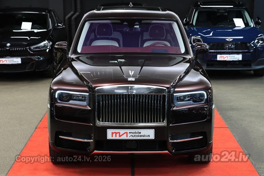 Sarkans Rolls-Royce Cullinan 2020 Tallina, ar dzinēja tilpumu 6.70 L un nobraukumu 72 tūkst. km par 344900 €, foto 28 vietnē AUTOMOTO.COM.LV