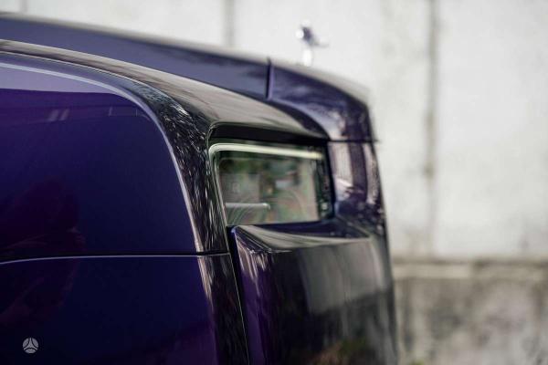 Фиолетовый Ролс Ройс Cullinan 2025 в Вильнюс, объемом двигателя 6.75 л и пробегом 8 тыс. км за 549500 €, фото 7 на AUTOMOTO.COM.LV