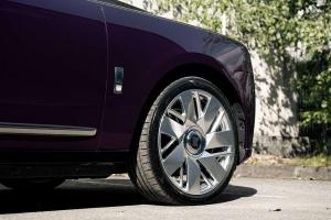 Фиолетовый Ролс Ройс Cullinan 2025 в Вильнюс, объемом двигателя 6.75 л и пробегом 8 тыс. км за 549500 €, фото 12 на AUTOMOTO.COM.LV