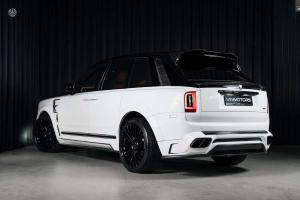 White Rolls-Royce Cullinan 2020 in Vilnius, with an engine capacity of 6.75 L and mileage of 33 thousand km for 449000 €, photo 6 on AUTOMOTO.COM.LV