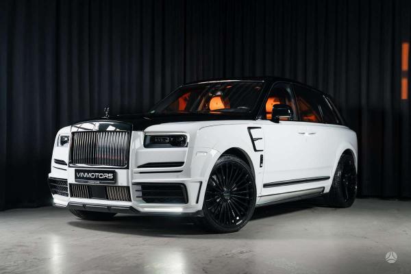 Balts Rolls-Royce Cullinan 2020 Viļņa, ar dzinēja tilpumu 6.75 L un nobraukumu 33 tūkst. km par 439000 €, foto  vietnē AUTOMOTO.COM.LV