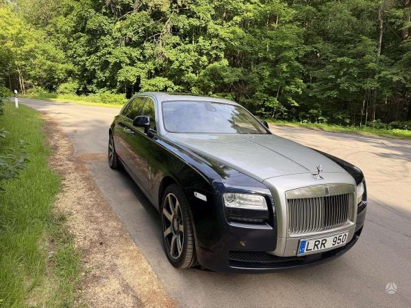 Zils Rolls-Royce Ghost 2012 Viļņa, ar dzinēja tilpumu 6.59 L un nobraukumu 300 tūkst. km par 85000 €, foto 1 vietnē AUTOMOTO.COM.LV