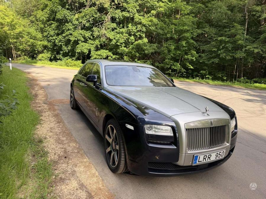 Zils Rolls-Royce Ghost 2012 Viļņa, ar dzinēja tilpumu 6.59 L un nobraukumu 300 tūkst. km par 85000 €, foto 1 vietnē AUTOMOTO.COM.LV