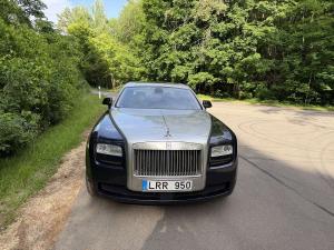 Zils Rolls-Royce Ghost 2012 Viļņa, ar dzinēja tilpumu 6.59 L un nobraukumu 300 tūkst. km par 85000 €, foto 4 vietnē AUTOMOTO.COM.LV