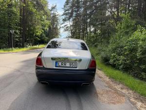 Zils Rolls-Royce Ghost 2012 Viļņa, ar dzinēja tilpumu 6.59 L un nobraukumu 300 tūkst. km par 85000 €, foto 6 vietnē AUTOMOTO.COM.LV