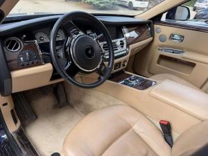 Zils Rolls-Royce Ghost 2012 Viļņa, ar dzinēja tilpumu 6.59 L un nobraukumu 300 tūkst. km par 85000 €, foto 15 vietnē AUTOMOTO.COM.LV