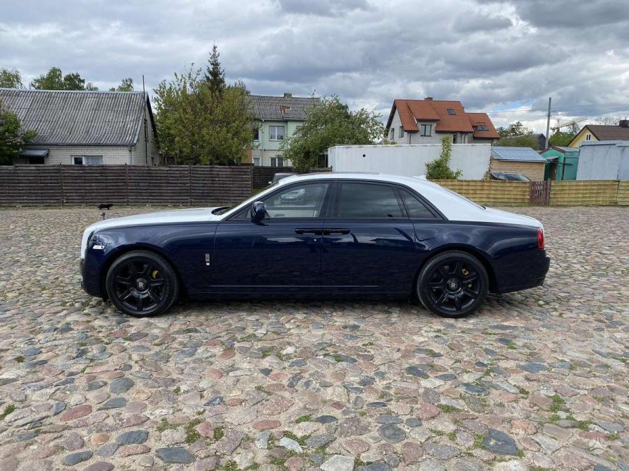 Rolls-Royce Ghost 2011 in Kaunas, with an engine capacity of 6.60 L and mileage of 86 thousand km for 4900 €, photo 1 on AUTOMOTO.COM.LV