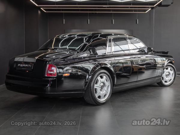 Black Rolls-Royce Phantom 2006 in Tallinn, with an engine capacity of 6.80 L and mileage of 137 thousand km for 99900 €, photo 2 on AUTOMOTO.COM.LV