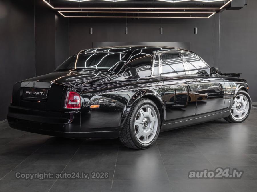 Black Rolls-Royce Phantom 2006 in Tallinn, with an engine capacity of 6.80 L and mileage of 137 thousand km for 99900 €, photo 3 on AUTOMOTO.COM.LV
