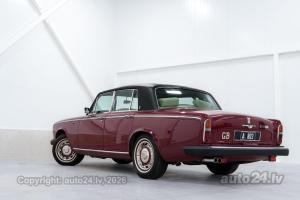 Sarkans Rolls-Royce silver-shadow 1978 Tallina, ar dzinēja tilpumu 6.80 L un nobraukumu 0 tūkst. km par 24900 €, foto 2 vietnē AUTOMOTO.COM.LV