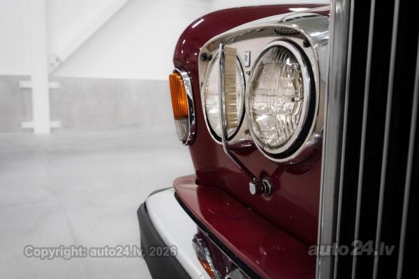 Red Rolls-Royce silver-shadow 1978 in Tallinn, with an engine capacity of 6.80 L and mileage of 0 thousand km for 24900 €, photo 8 on AUTOMOTO.COM.LV