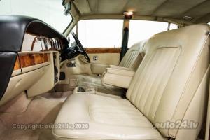 Sarkans Rolls-Royce silver-shadow 1978 Tallina, ar dzinēja tilpumu 6.80 L un nobraukumu 0 tūkst. km par 24900 €, foto 18 vietnē AUTOMOTO.COM.LV