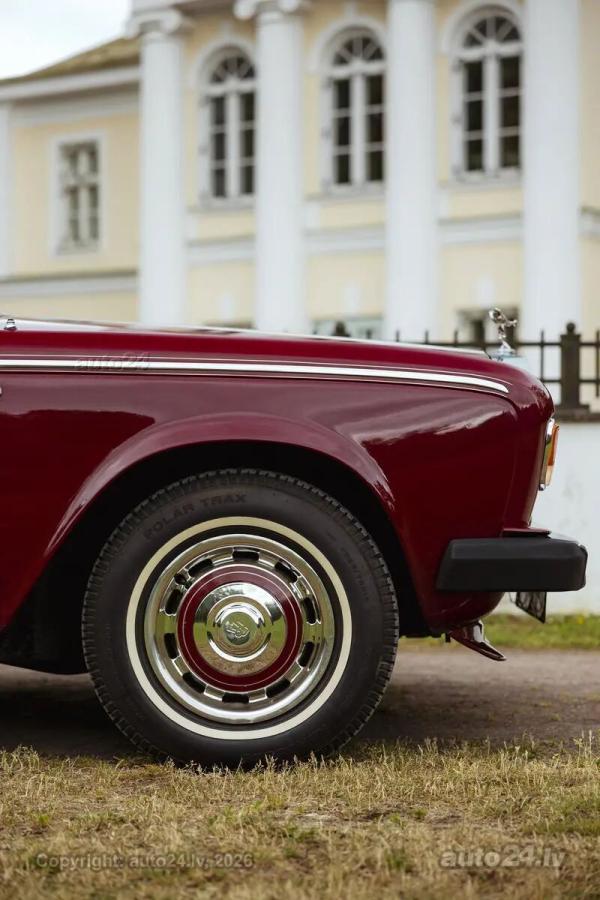 Red Rolls-Royce silver-shadow 1978 in Tallinn, with an engine capacity of 6.80 L and mileage of 102 thousand km for 29995 €, photo 6 on AUTOMOTO.COM.LV