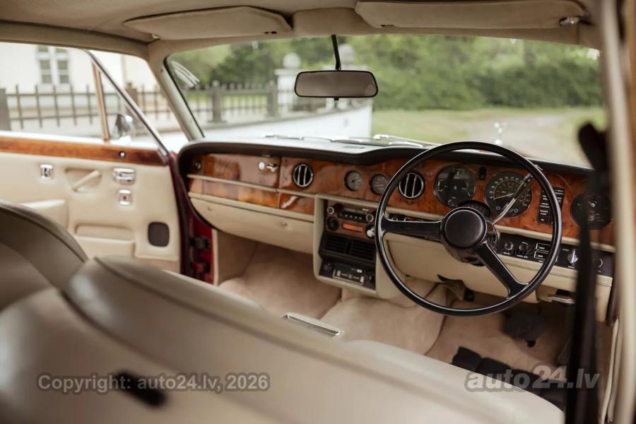Sarkans Rolls-Royce silver-shadow 1978 Tallina, ar dzinēja tilpumu 6.80 L un nobraukumu 102 tūkst. km par 29995 €, foto 12 vietnē AUTOMOTO.COM.LV
