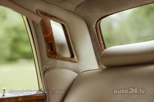 Sarkans Rolls-Royce silver-shadow 1978 Tallina, ar dzinēja tilpumu 6.80 L un nobraukumu 102 tūkst. km par 29995 €, foto 19 vietnē AUTOMOTO.COM.LV
