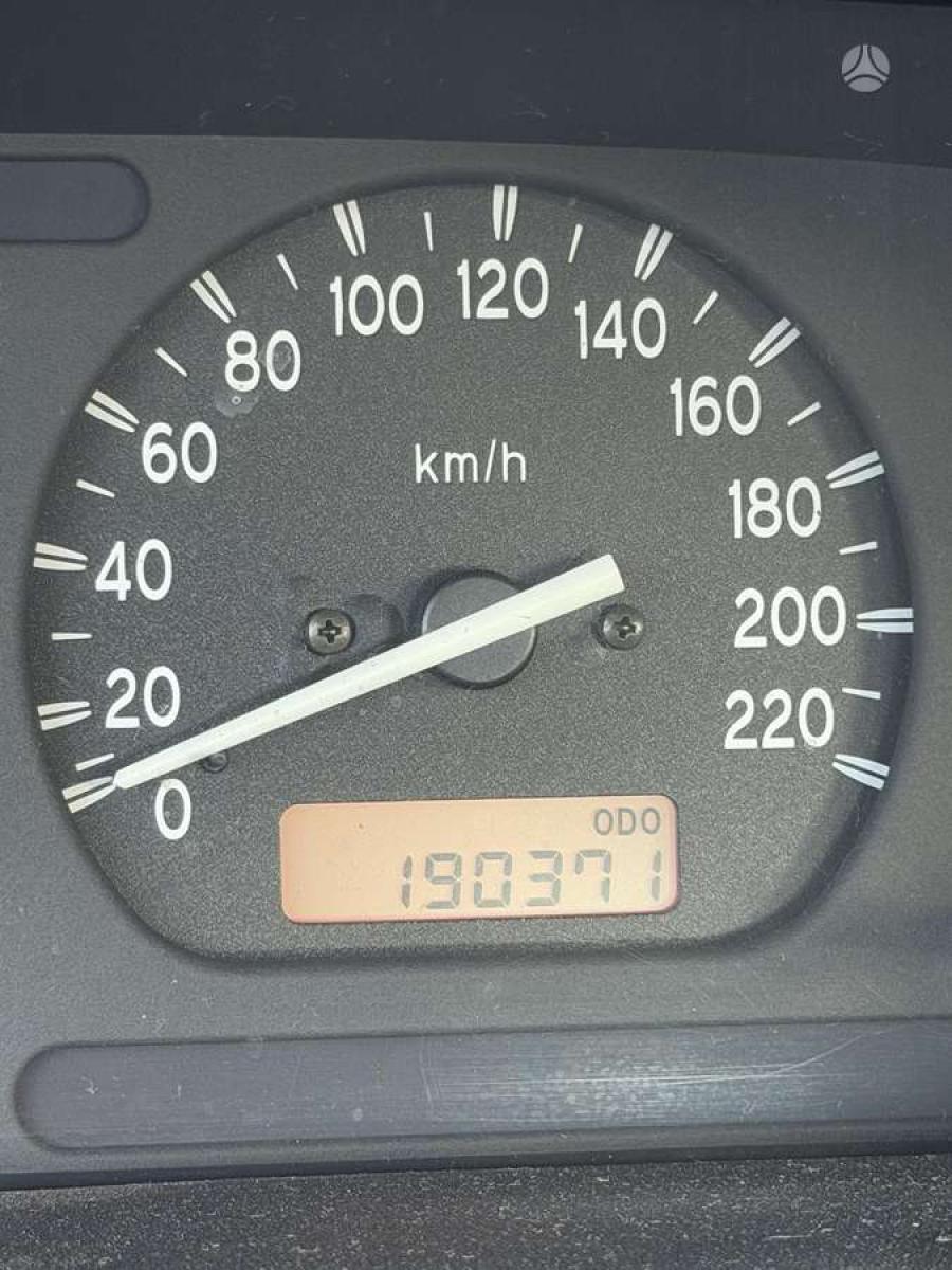 Grey Rover 25 2000 in Kaunas, with an engine capacity of 1.40 L and mileage of 190 thousand km for 1250 €, photo 26 on AUTOMOTO.COM.LV