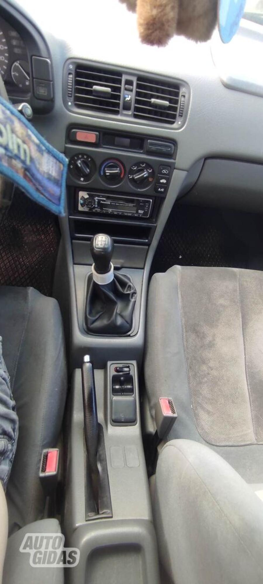 Sarkans Rover 620 1996 Šauļi, ar dzinēja tilpumu 2.00 L un nobraukumu 264 tūkst. km par 500 €, foto 9 vietnē AUTOMOTO.COM.LV