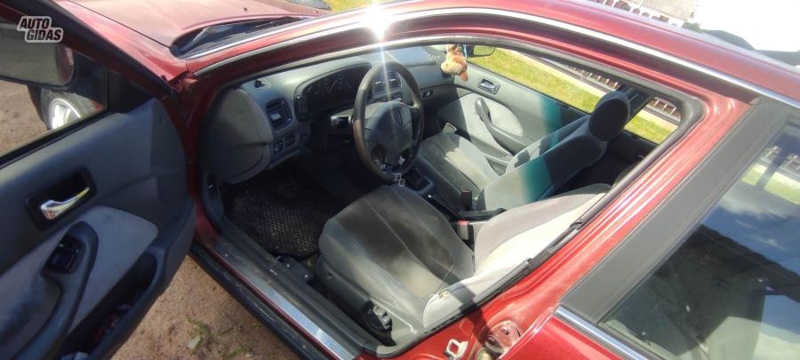 Sarkans Rover 620 1996 Šauļi, ar dzinēja tilpumu 2.00 L un nobraukumu 264 tūkst. km par 500 €, foto 13 vietnē AUTOMOTO.COM.LV