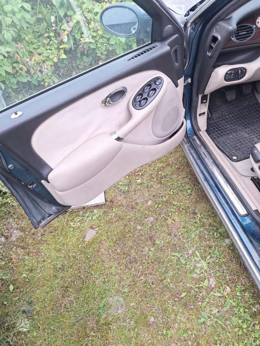 Blue Rover 75 1999 in Kaunas, with an engine capacity of 1.80 L and mileage of 103 thousand km for 2500 €, photo 4 on AUTOMOTO.COM.LV