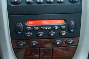 Brūns Rover 75 1999 Liepāja, ar dzinēja tilpumu 2.50 L un nobraukumu 168 tūkst. km par 2200 €, foto 16 vietnē AUTOMOTO.COM.LV