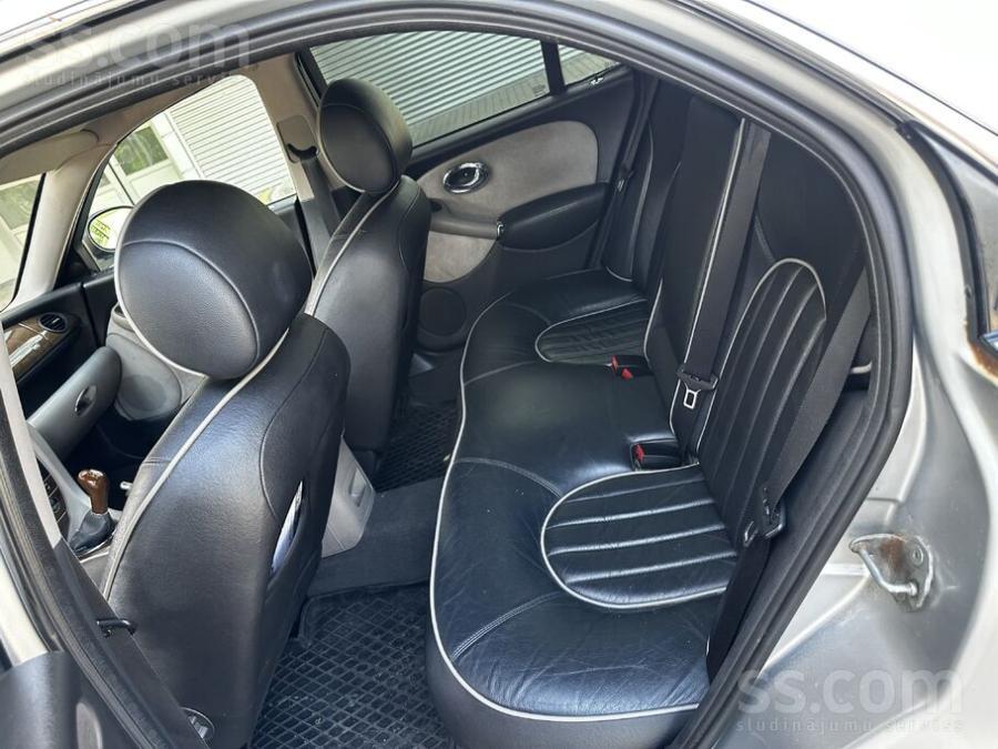 Grey Rover 75 2004 in Riga, with an engine capacity of 2.00 L and mileage of 380 thousand km for 998 €, photo 11 on AUTOMOTO.COM.LV