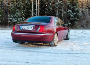 Sarkans Rover 75 1999 Liepāja, ar dzinēja tilpumu 2.00 L un nobraukumu 380 tūkst. km par 1999 €, foto 8 vietnē AUTOMOTO.COM.LV