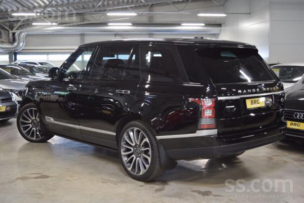 Melns Rover Range Rover 2015 Rīga, ar dzinēja tilpumu 4.40 L un nobraukumu 214 tūkst. km par 35000 €, foto 2 vietnē AUTOMOTO.COM.LV