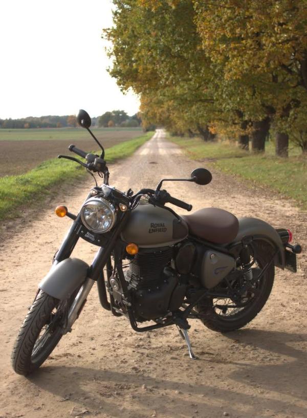 Royal Enfield Continental 2022 in Riga, with an engine capacity of 0.80 L and mileage of 13 thousand km for 3600 €, photo 2 on AUTOMOTO.COM.LV