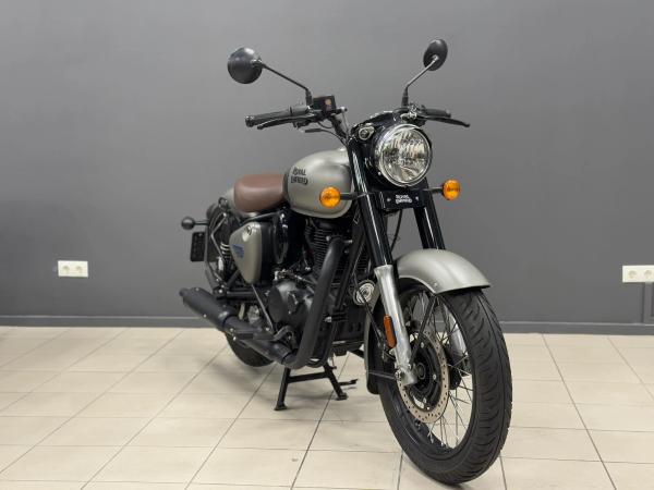 Royal Enfield Continental 2022 in Riga, with an engine capacity of 0.80 L and mileage of 13 thousand km for 3600 €, photo 7 on AUTOMOTO.COM.LV