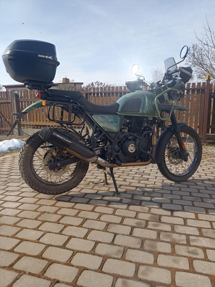 Green Royal Enfield Himalayan 2022 in Riga, with an engine capacity of 0.80 L and mileage of 7 thousand km for 3200 €, photo 3 on AUTOMOTO.COM.LV