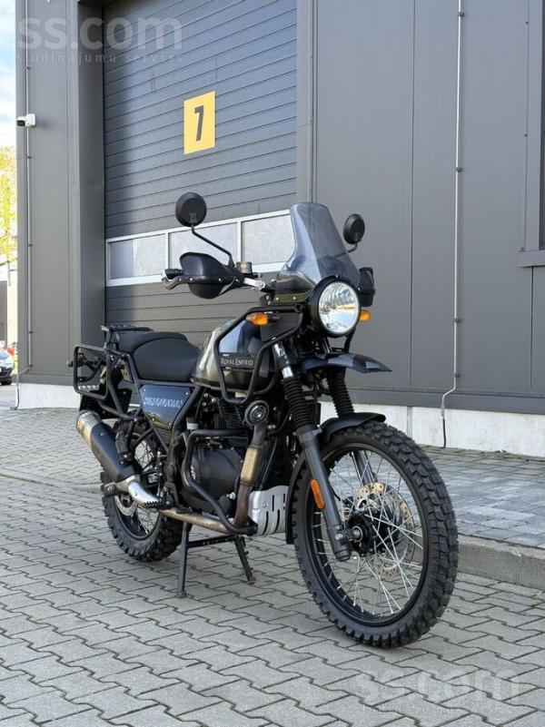 Роял Энфилд Himalayan 2023 в Рига на AUTOMOTO.COM.LV Роял Энфилд Himalayan 2023 в Рига, объемом двигателя 0.41 л и пробегом 0 тыс. км за 3695 €, фото 4 на AUTOMOTO.COM.LV