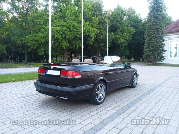 Melns Saab 9-3 1999 Tallina, ar dzinēja tilpumu 2.00 L un nobraukumu 274 tūkst. km par 3999 €, foto 3 vietnē AUTOMOTO.COM.LV