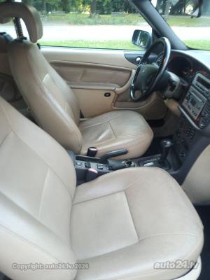 Melns Saab 9-3 1999 Tallina, ar dzinēja tilpumu 2.00 L un nobraukumu 274 tūkst. km par 3999 €, foto 14 vietnē AUTOMOTO.COM.LV
