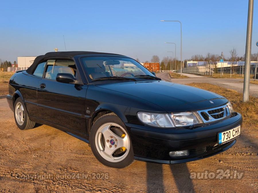 Black Saab 9-3 2000 in Tallinn, with an engine capacity of 2.00 L and mileage of 221 thousand km for 6500 €, photo 2 on AUTOMOTO.COM.LV