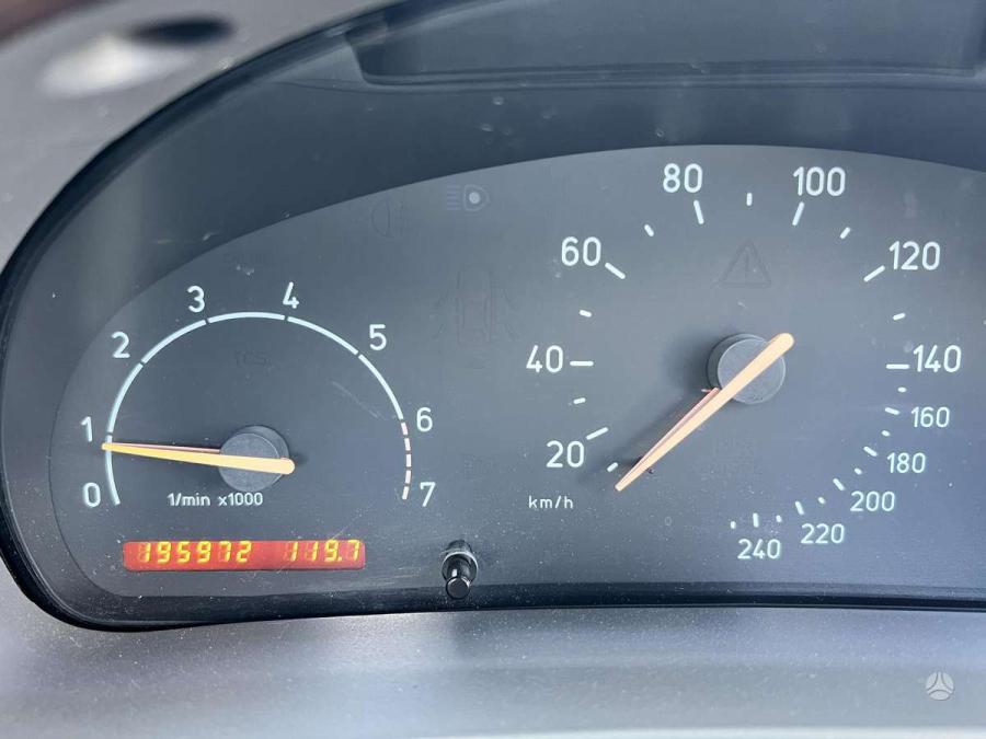 Черный Сааб 9-3 2001 в Вильнюс, объемом двигателя 1.99 л и пробегом 196 тыс. км за 2900 €, фото 37 на AUTOMOTO.COM.LV