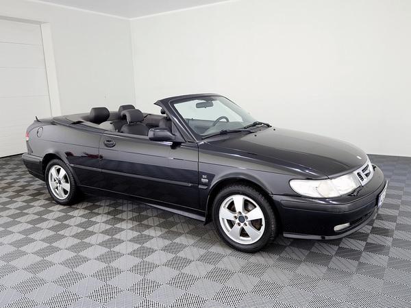 Black Saab 9-3 2002 in Tallinn, with an engine capacity of 2.00 L and mileage of 269 thousand km for 1599 €, photo 1 on AUTOMOTO.COM.LV