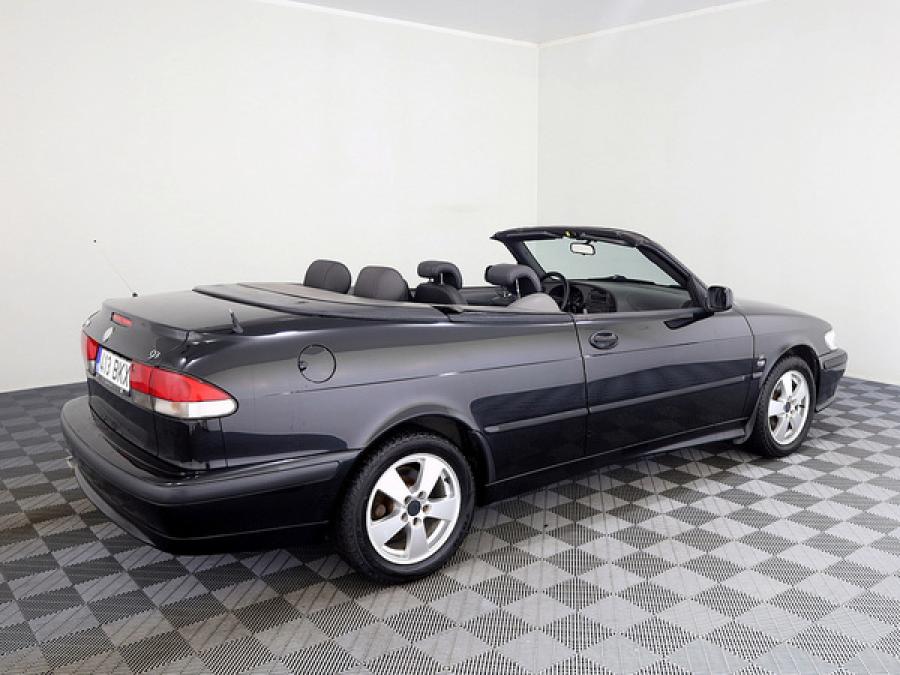 Black Saab 9-3 2002 in Tallinn, with an engine capacity of 2.00 L and mileage of 269 thousand km for 1599 €, photo 4 on AUTOMOTO.COM.LV