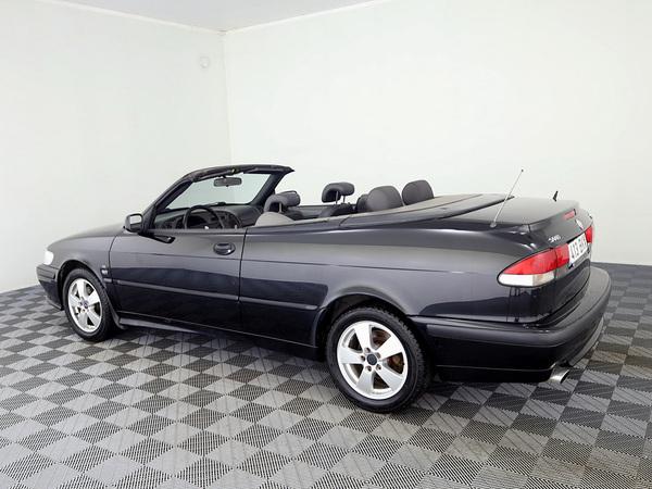 Black Saab 9-3 2002 in Tallinn, with an engine capacity of 2.00 L and mileage of 269 thousand km for 1599 €, photo 5 on AUTOMOTO.COM.LV
