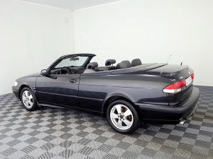Black Saab 9-3 2002 in Tallinn, with an engine capacity of 2.00 L and mileage of 269 thousand km for 1599 €, photo 5 on AUTOMOTO.COM.LV