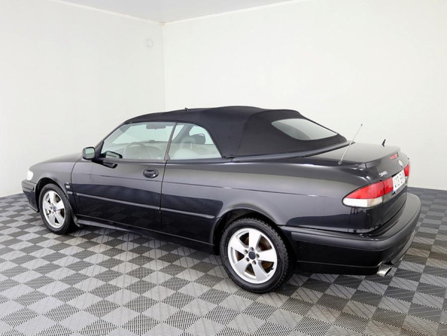 Black Saab 9-3 2002 in Tallinn, with an engine capacity of 2.00 L and mileage of 269 thousand km for 1599 €, photo 7 on AUTOMOTO.COM.LV