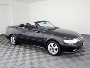 Black Saab 9-3 2002 in Tallinn, with an engine capacity of 2.00 L and mileage of 269 thousand km for 1599 €, photo 11 on AUTOMOTO.COM.LV