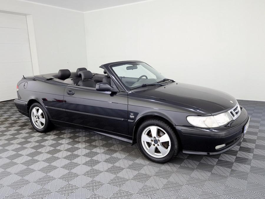 Black Saab 9-3 2002 in Tallinn, with an engine capacity of 2.00 L and mileage of 269 thousand km for 1599 €, photo 11 on AUTOMOTO.COM.LV