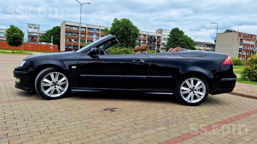 Black Saab 9-3 2004 in Riga, with an engine capacity of 2.00 L and mileage of 297 thousand km for 4700 €, photo 3 on AUTOMOTO.COM.LV